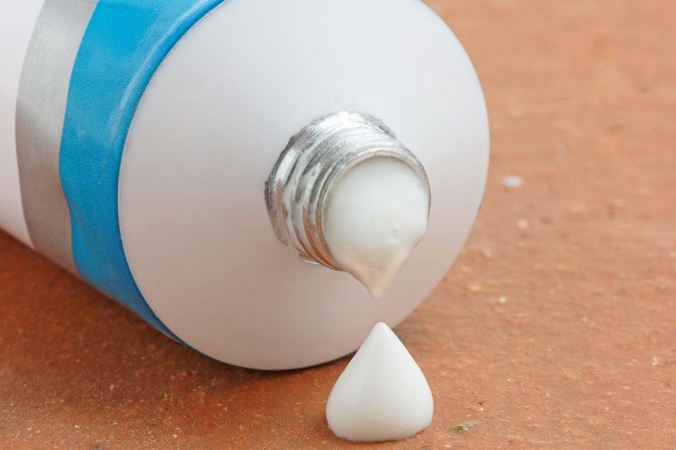 Miconazole: Dosis, Efek Samping, dan Cara Konsumsi - Lifepack